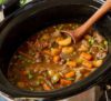 Memasak Sup dengan Slow Cooker